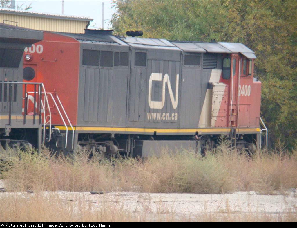 CN 2400